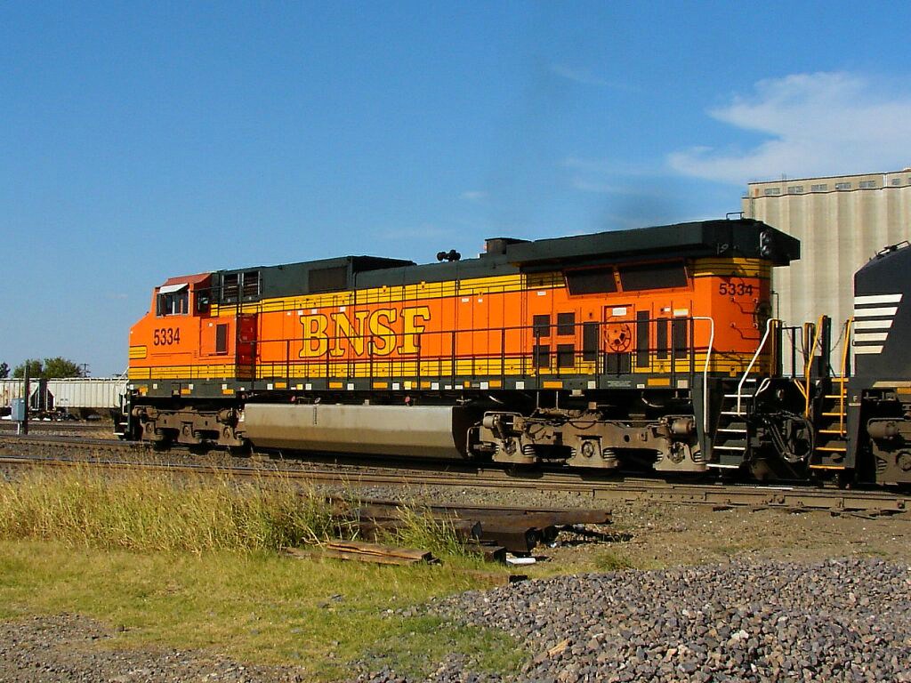 BNSF 5334